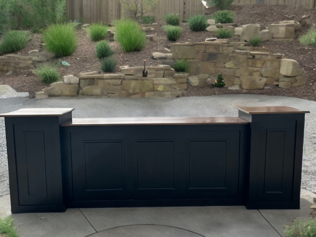 Midnight Executive Bar - Vicars Built Rentals